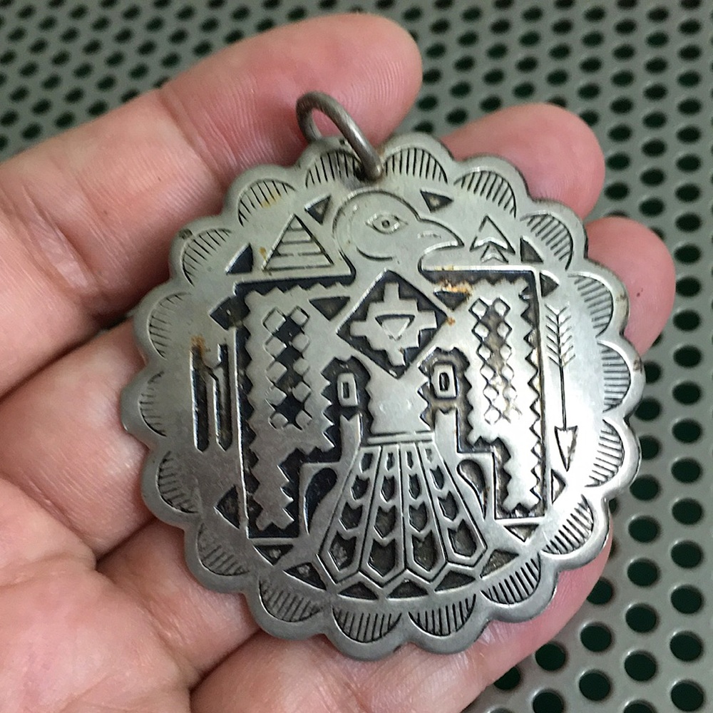 Vtg Mayan Spirit Eagle Pendant - Gem